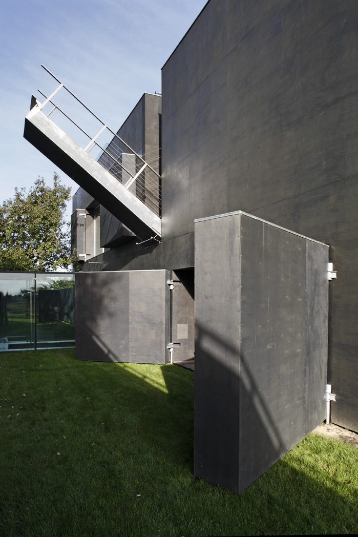 Safe House - ROOM Diseño