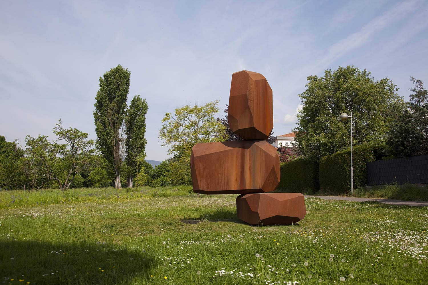 Arik Levy. El tótem y el espacio - ROOM Diseño