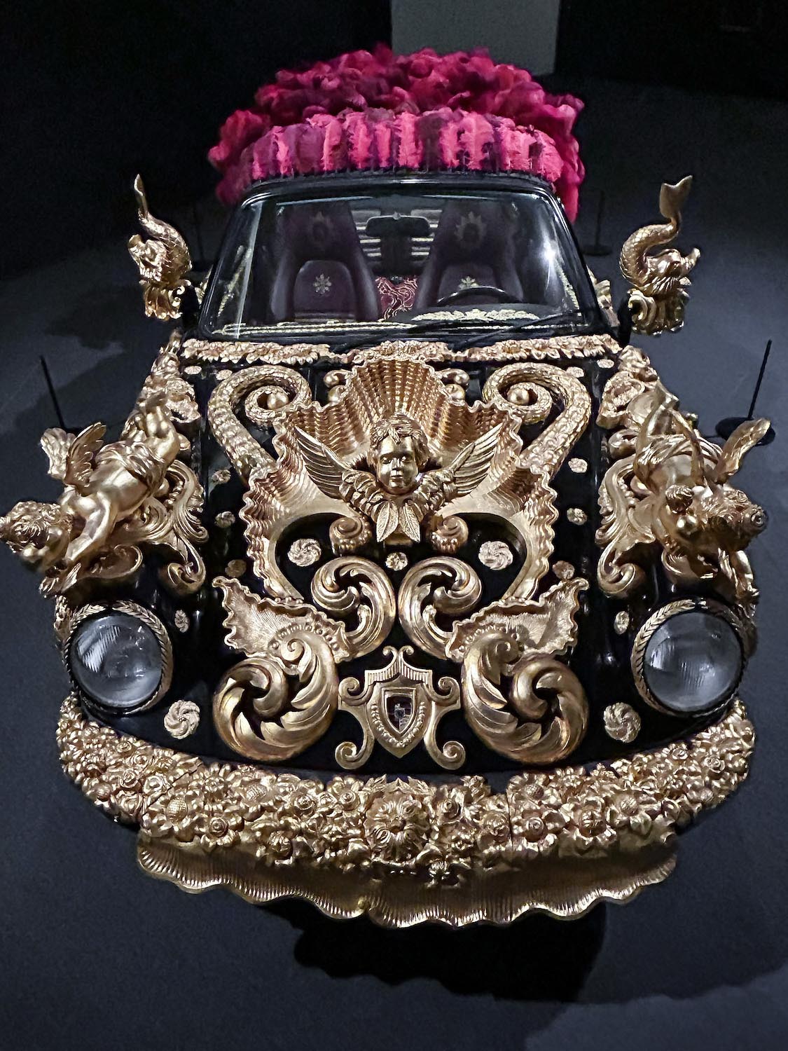 Joana Vasconcelos amalgama artesanía y tecnología en el MAAT