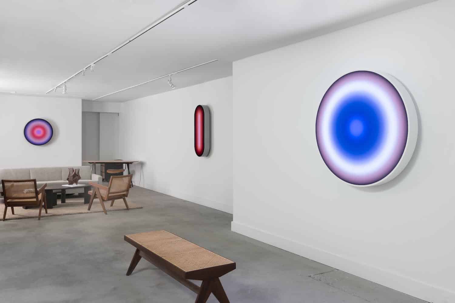 El Light Art de Phillip K. Smith III iluminan la Hexton Gallery