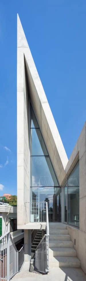 SOSEUM. La casa triangular de SML Architects en un barrio de Seúl