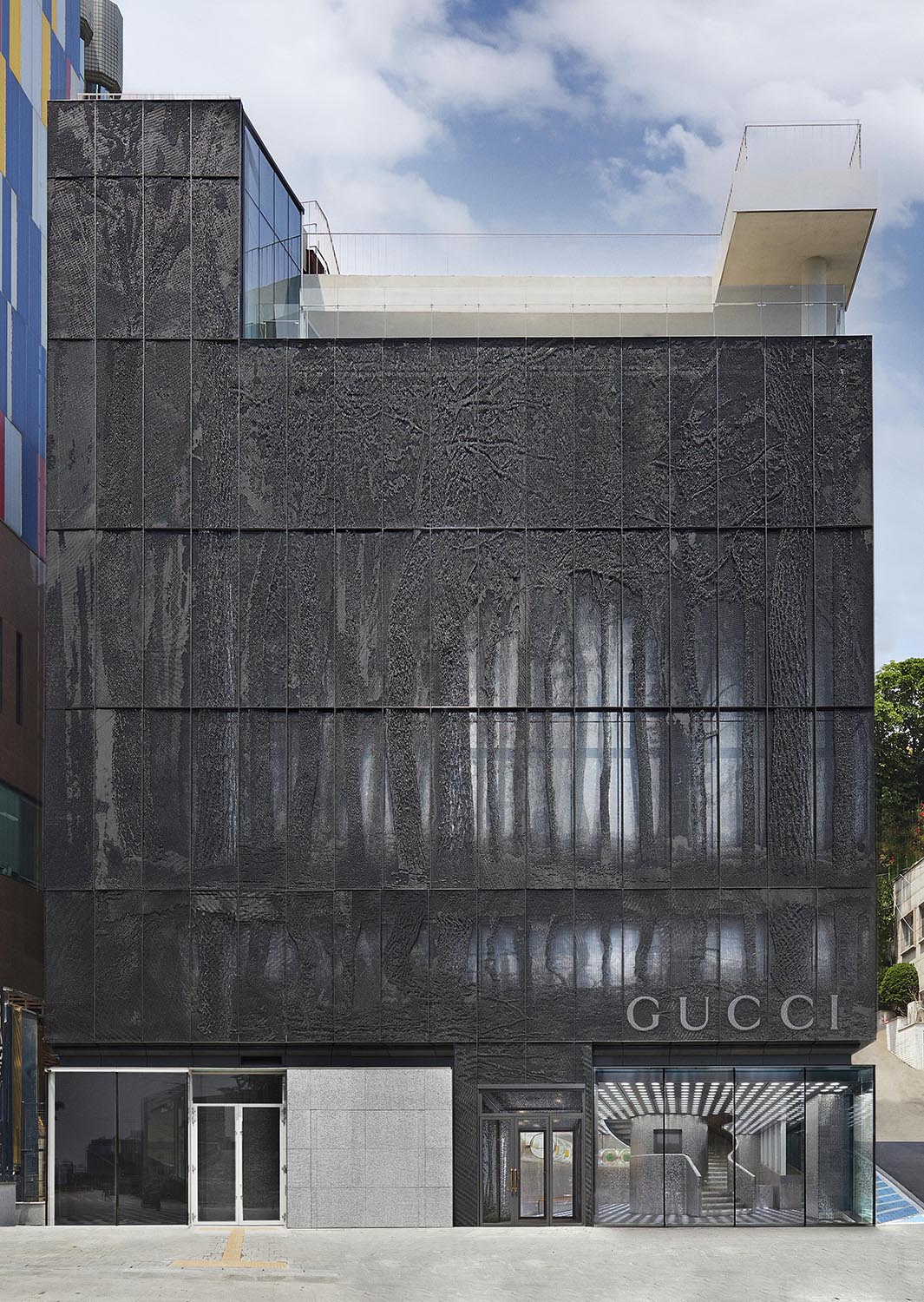 Tienda Gucci en Seúl combina tradición y tecnología