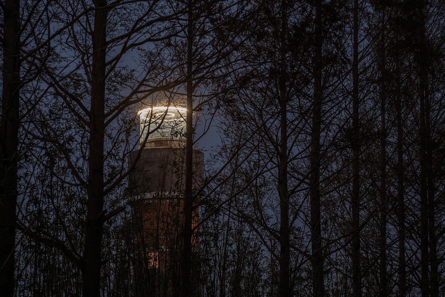 Wutopia Lab convierte una antigua torre de agua en un monumento