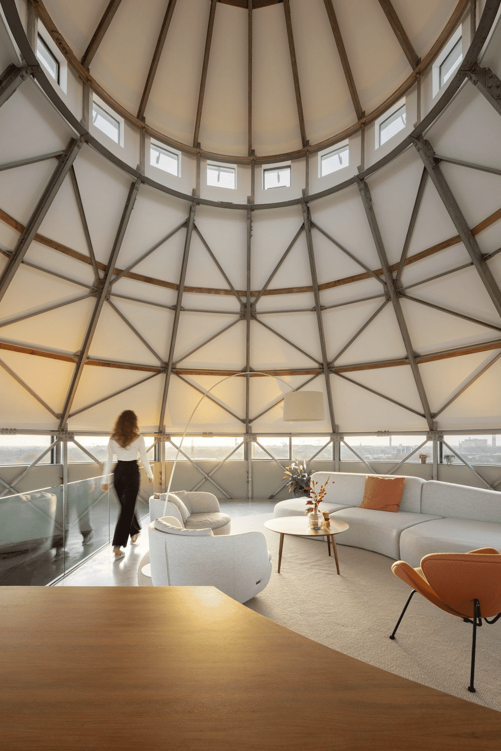 Zecc Architecten transforma una antigua torre en viviendas